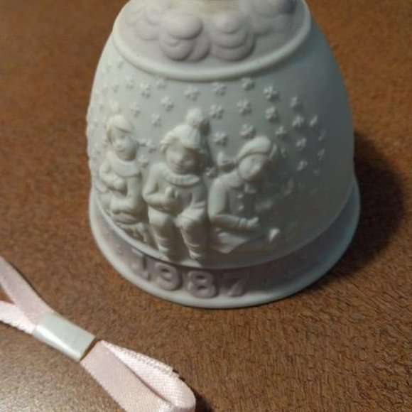 Lladro | Holiday | Lladro Christmas Bell Porcelain Ornament 987 | Poshmark